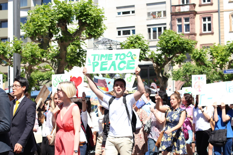 Frankfurt is Colored by Peace - HWPL